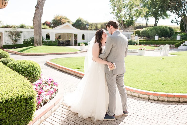 Marisa & Austin | Grand Tradition Estate Wedding - paigehillphotography.com