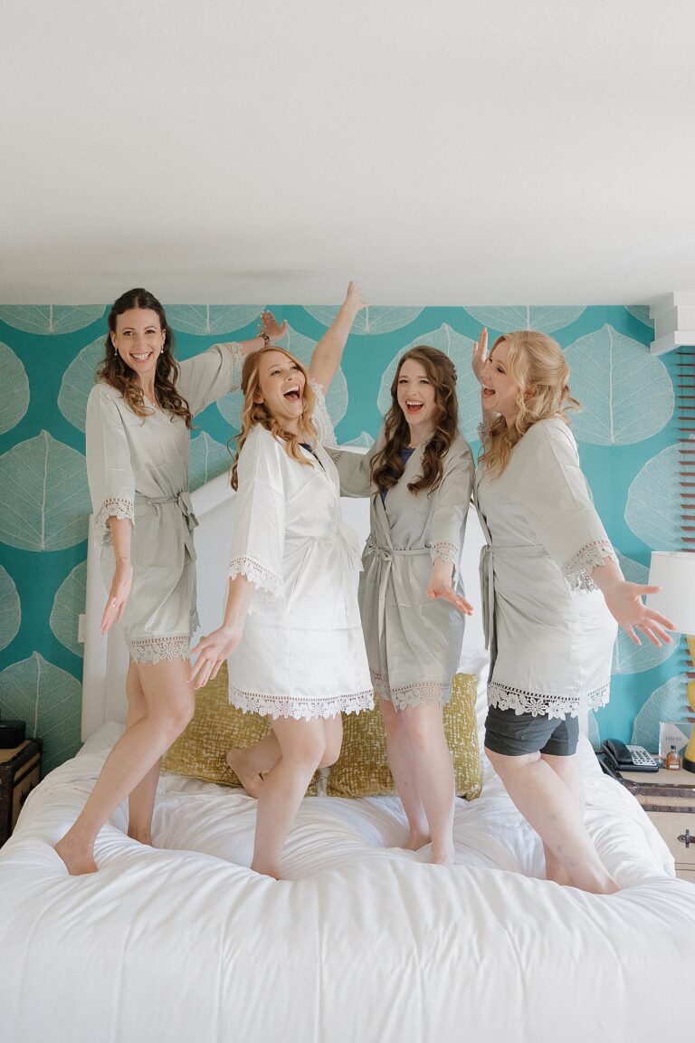 The Thursday Club, A Romantic Garden Wedding - paigehillphotography.com